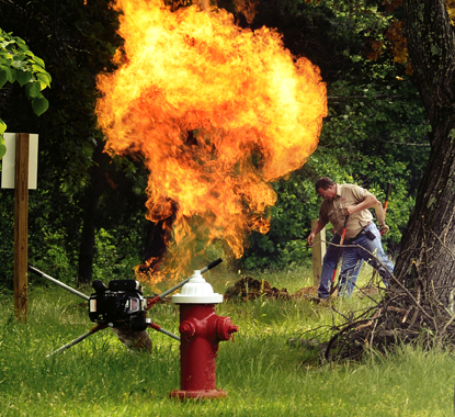 Men hit gas line while digging, flames jump into air in Danville ...