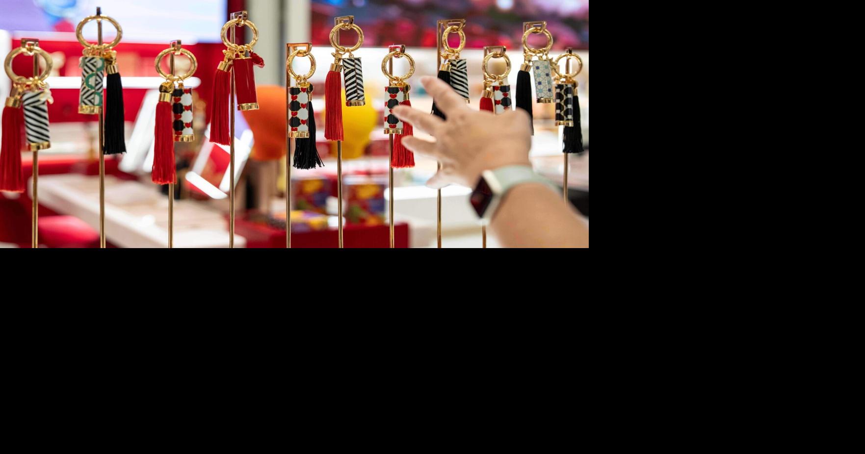 AI, social media reshape department store beauty shopping