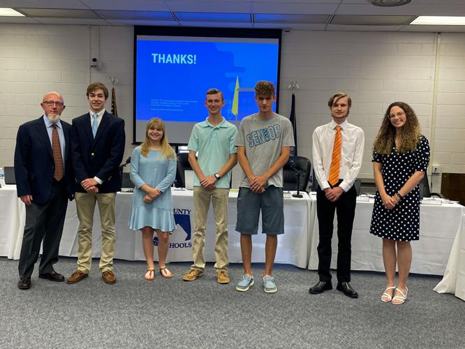 Campbell school board honors superintendent, students