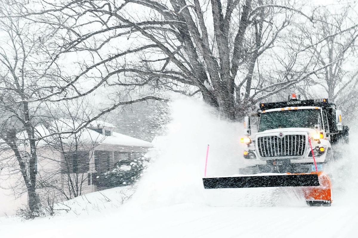 VDOT: Motorists urged to avoid roadways during winter storm