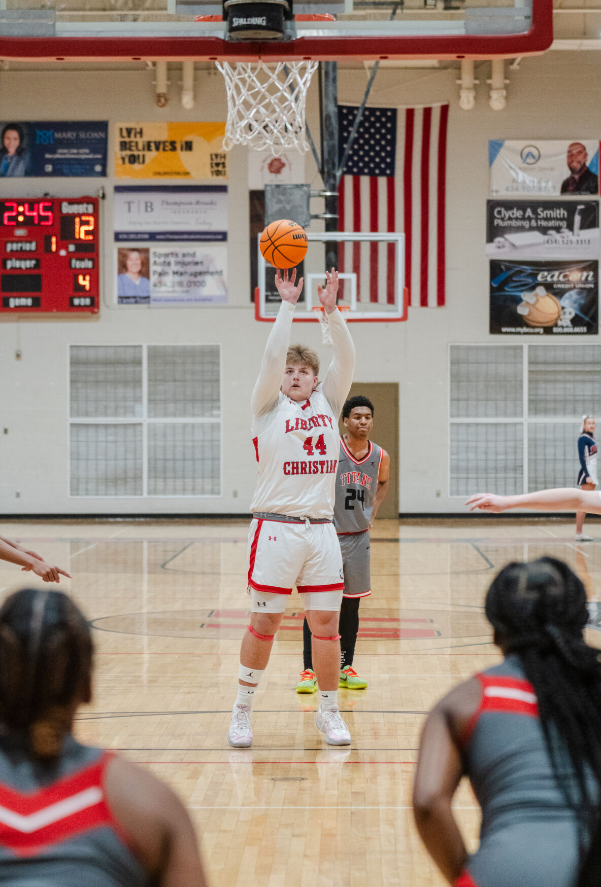 Lake Taylor overcomes LCA, punches ticket to Richmond
