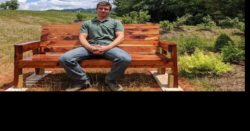 Nelson Memorial Library debuts new pollinator garden, memorial walkway