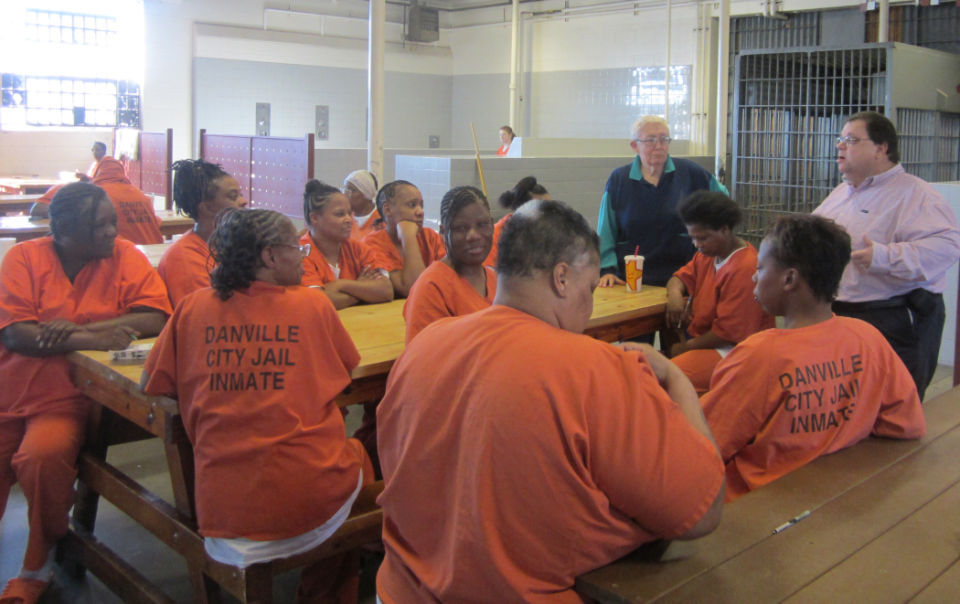 Women inmates learn goal setting through jail program