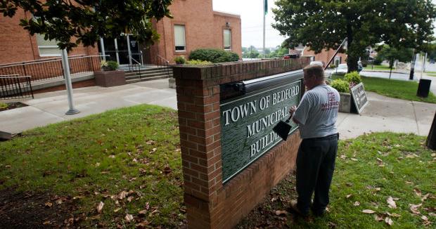 Bedford residents discuss post-reversion concerns