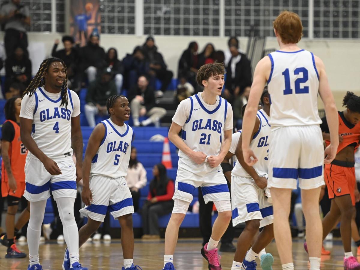 Glass sprints past Heritage for 16th straight win