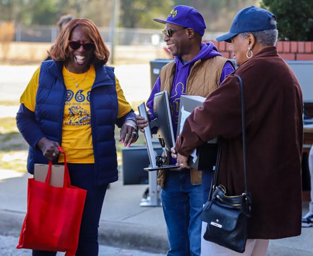 21 Wayne County students receive computers | Local News | newsargus.com
