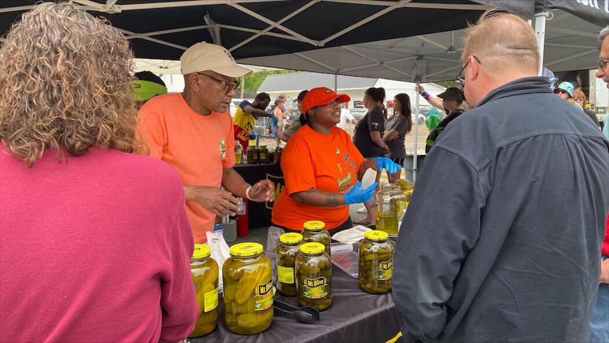 Pickle Festival draws thousands to Mount Olive | Local News | newsargus.com