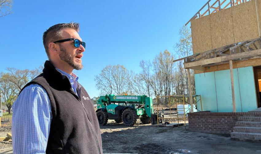 Habitat volunteers help build homes | Local News | newsargus.com