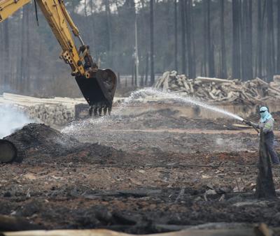 Cause of salvage yard fire remains under investigation | Mo | newsargus.com