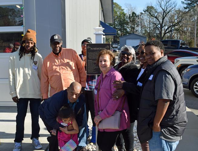 Memorial unveiled in Bolivia honoring victims of 1960 Flight 2511 crash ...