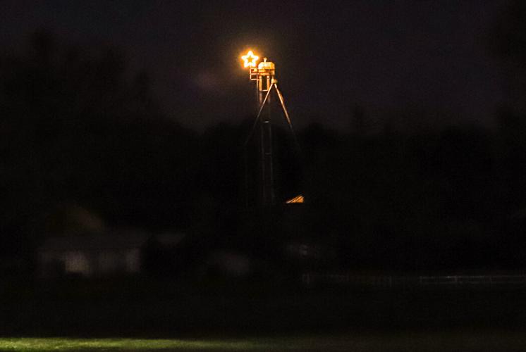 Christmas star lights the Mar-Mac sky | Local News | newsargus.com
