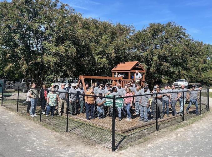 Building fences: Seegars charity program benefits Wayne Pregnancy ...