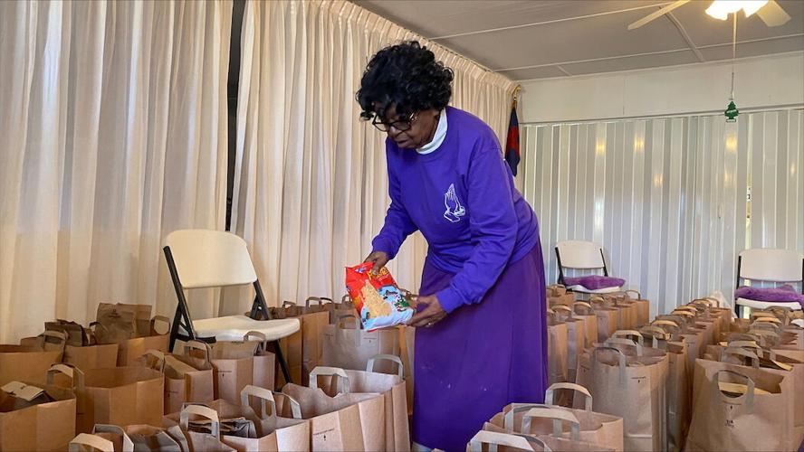 Helping Hands Mission feeds 150 families | Local News | newsargus.com