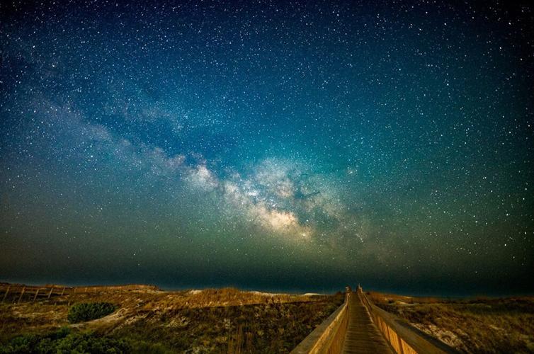 Camera club announces April competition ‘Night Photography’ theme ...