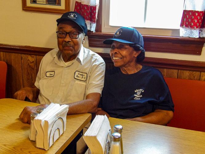 Grady's BBQ inducted into Hall of Fame | Local News | newsargus.com