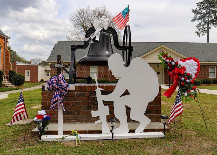 'A real-life Captain America:' Gore 1 of 9 killed in Black Hawk ...