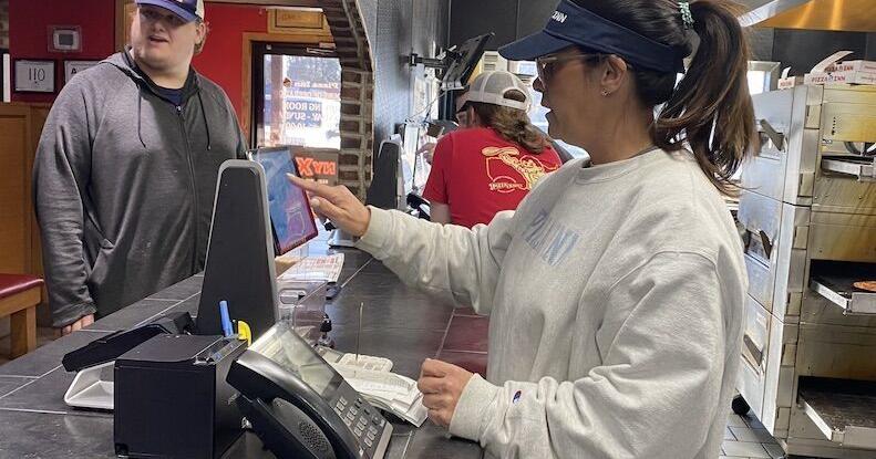 Pizza Inn brawl sends 3 to hospital | Mo | newsargus.com