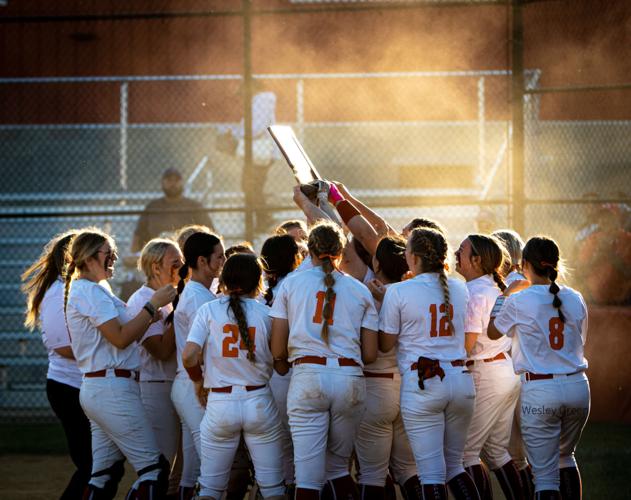 Lady Spartan softball wins sectional title | Sports | newsexaminer.com