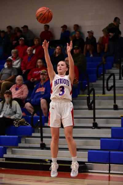UC girls basketball wins in Cambridge City | Sports | newsexaminer.com