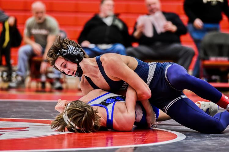 Five area wrestlers claim regional championships | Sports ...