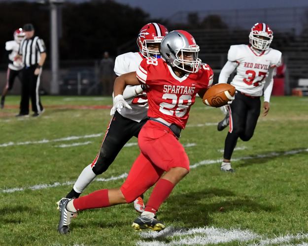 Myers signs to play football at IWU | Sports | newsexaminer.com