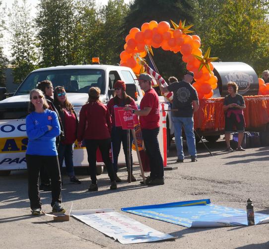 Fairbanks unions celebrate Labor Day in 40th annual parade | Local News ...