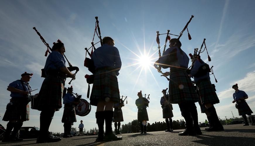 Gold fashioned: Stiff competition in Golden Days Grande Parade | Local ...