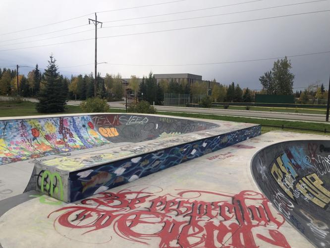 New murals brighten skatepark | Local News | newsminer.com
