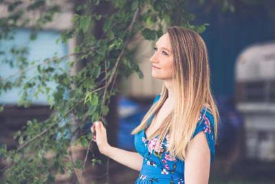 Fairbanks singer, songwriter Emily Anderson releasing first full-length ...