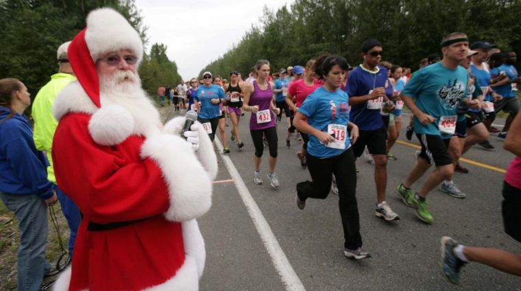 Santa Claus Half Marathon: McDowell, Schmitz won’t be crossed off Santa ...