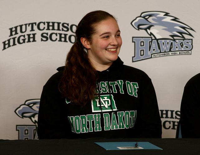 This Hawk is flying south: Hutchison’s Kelley Ragan heads to D-I ...