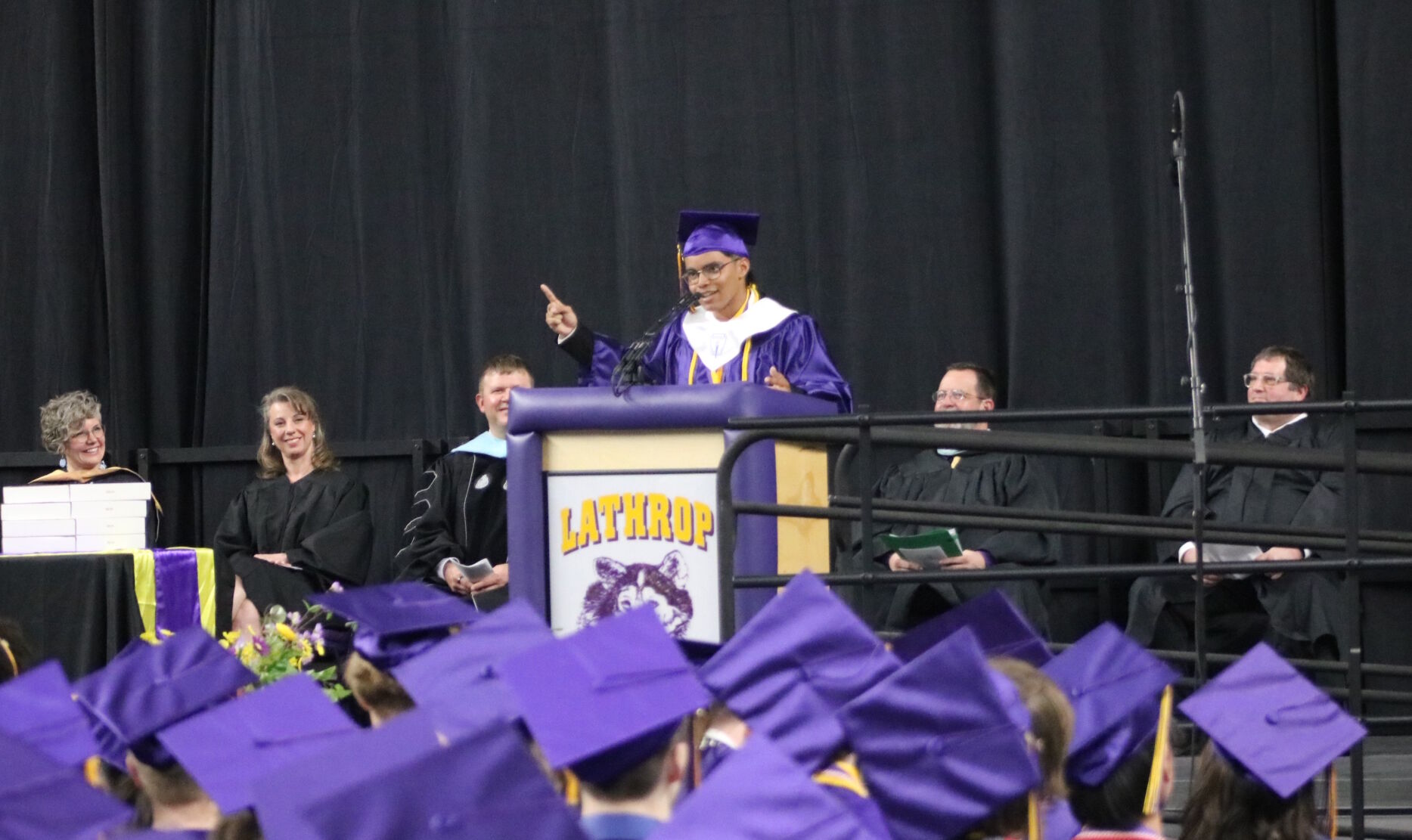 Who let the dogs out? Malemutes charge into the unknown | Local News ...