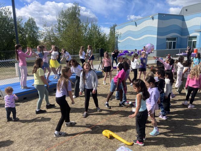 Barnette Magnet School celebrates 20th year | Kris Capps | newsminer.com