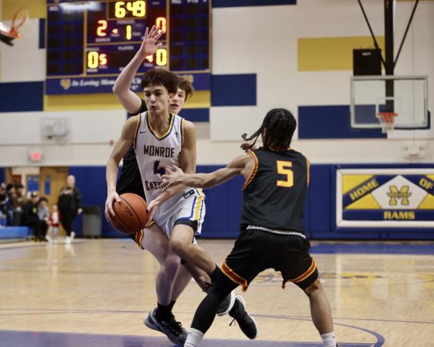 Monroe Catholic becomes first Interior boys basketball team to top West ...