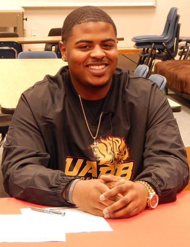 Kilpatrick signs football Letter of Intent with D-I Arkansas Pine Bluff ...