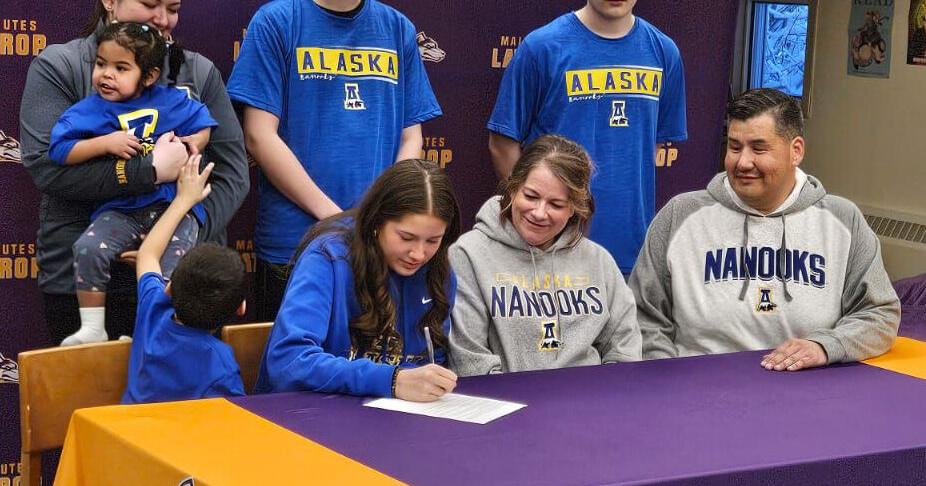 Lathrop volleyball player Ruby Tansy commits to UAF | High School | newsminer.com