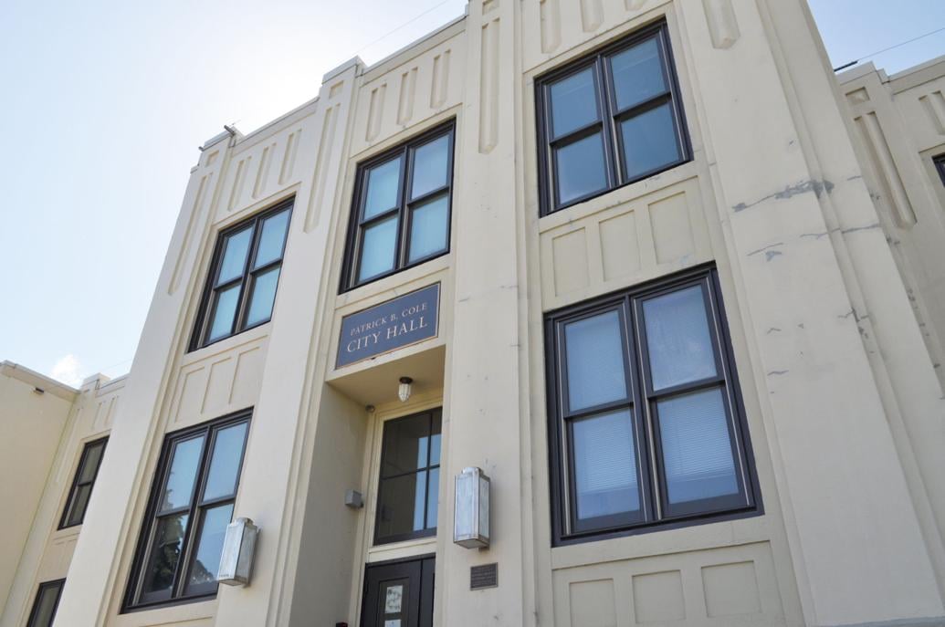 Volunteers needed for large-scale mural on Fairbanks City Hall building ...