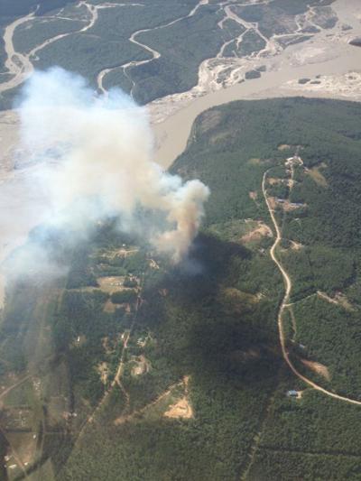 Crews limit fire near Harding Lake to 20 acres | Local News | newsminer.com