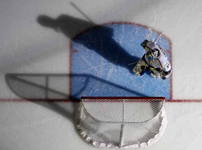 Alaska Nanooks lose shootout at Carlson Center against Western Michigan ...