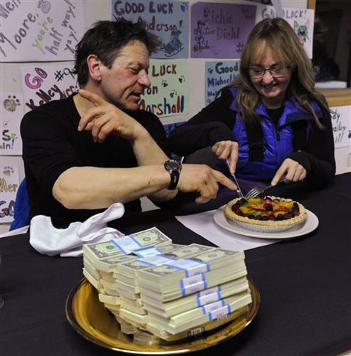 Buser leads Iditarod, earns feast in Anvik | Alaska News | newsminer.com