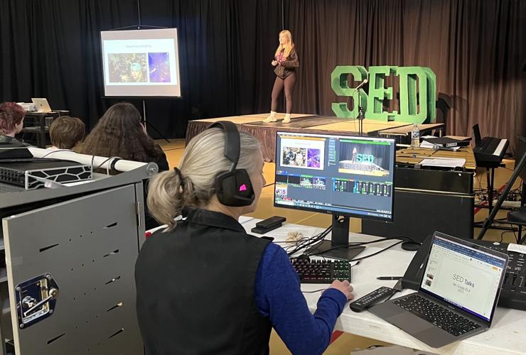 Students use lively SED Talks to overcome fear of public speaking ...