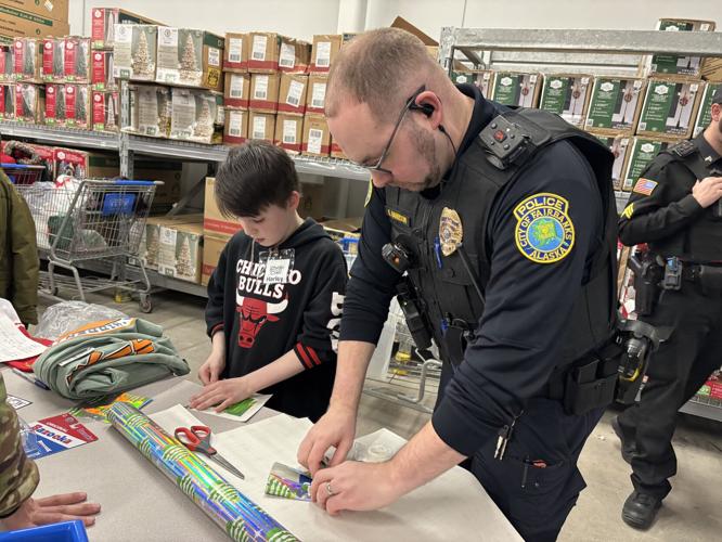 Law enforcement officers grow community and Christmas with holiday ...