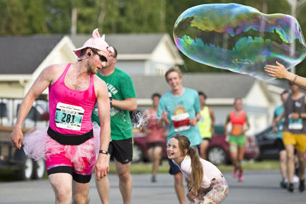 Midnight Sun Run 'a big party' for Fairbanks | Visitors Guide ...