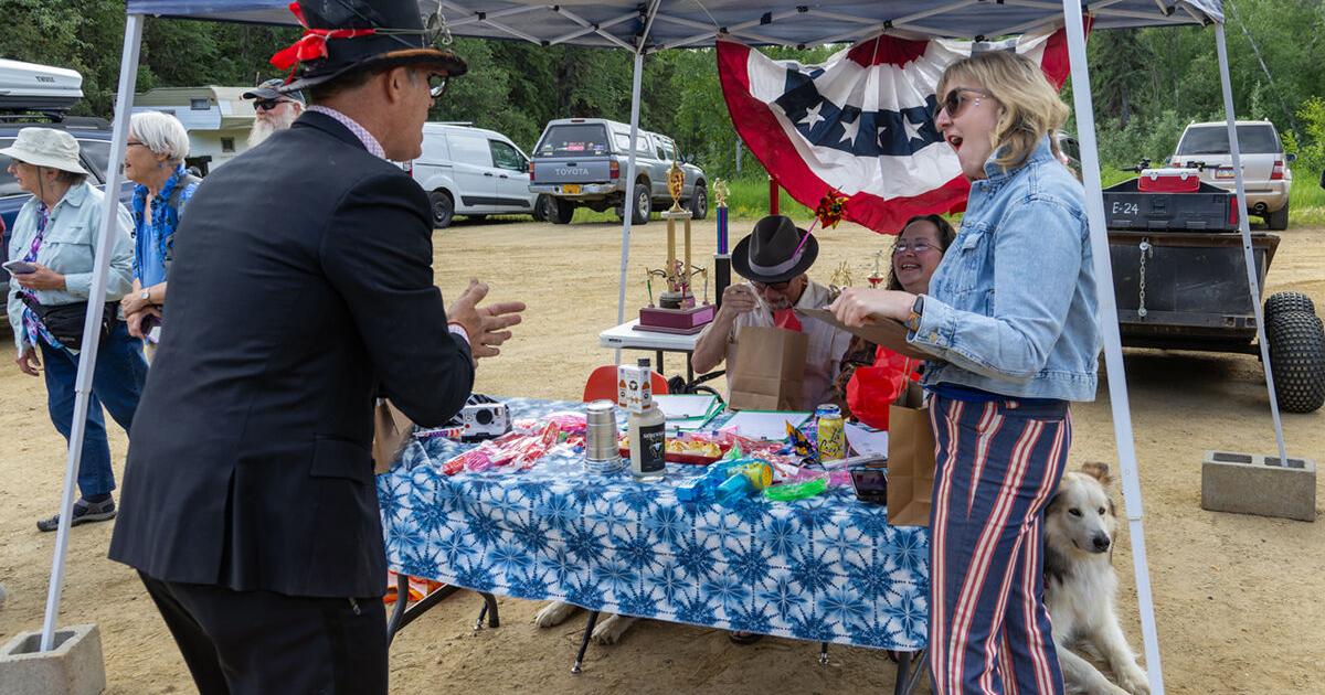 Ester parade and picnic draw a fun, funky crowd for the 33rd year ...