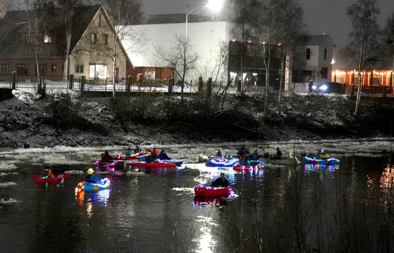 Thrills and chills: Lit-up boats do a final Chena float | Local News ...