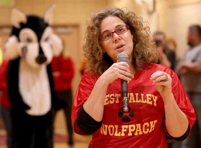 Fairbanks representative and teacher team up on voter engagement bill ...