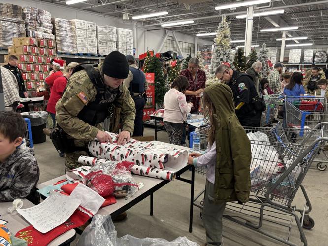 Law enforcement officers grow community and Christmas with holiday ...