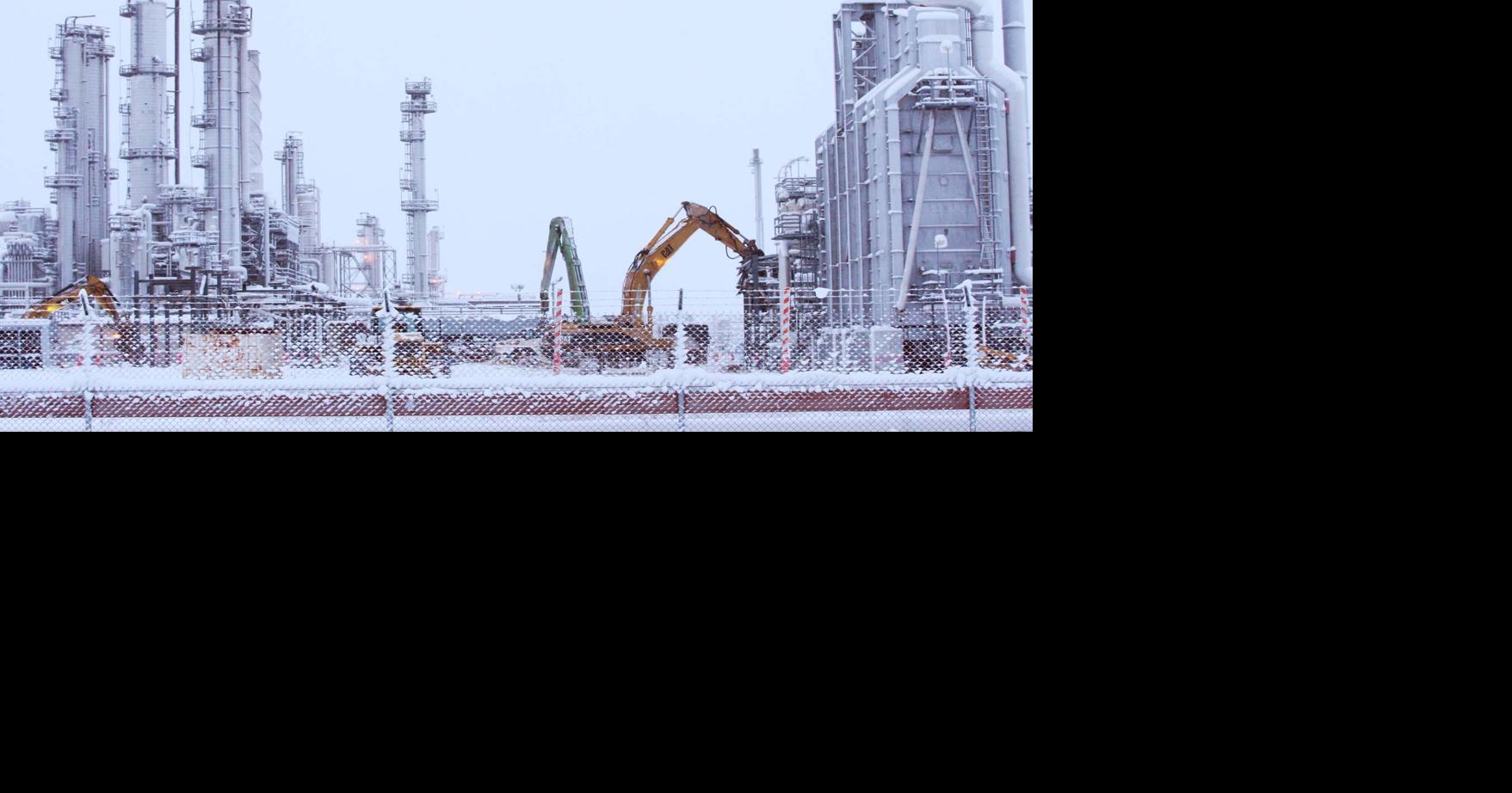 Flint Hills demolishing North Pole refinery | Local News | newsminer.com