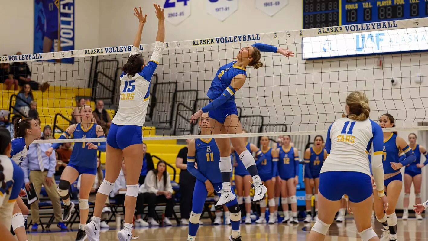 UAF downs Yellowjackets in GNAC opener, extends winning streak to eight ...