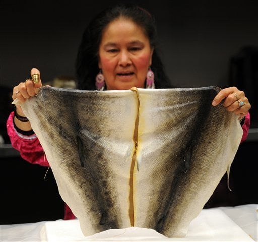 Alaska artists turn fish skins into durable clothing, artwork | Alaska ...